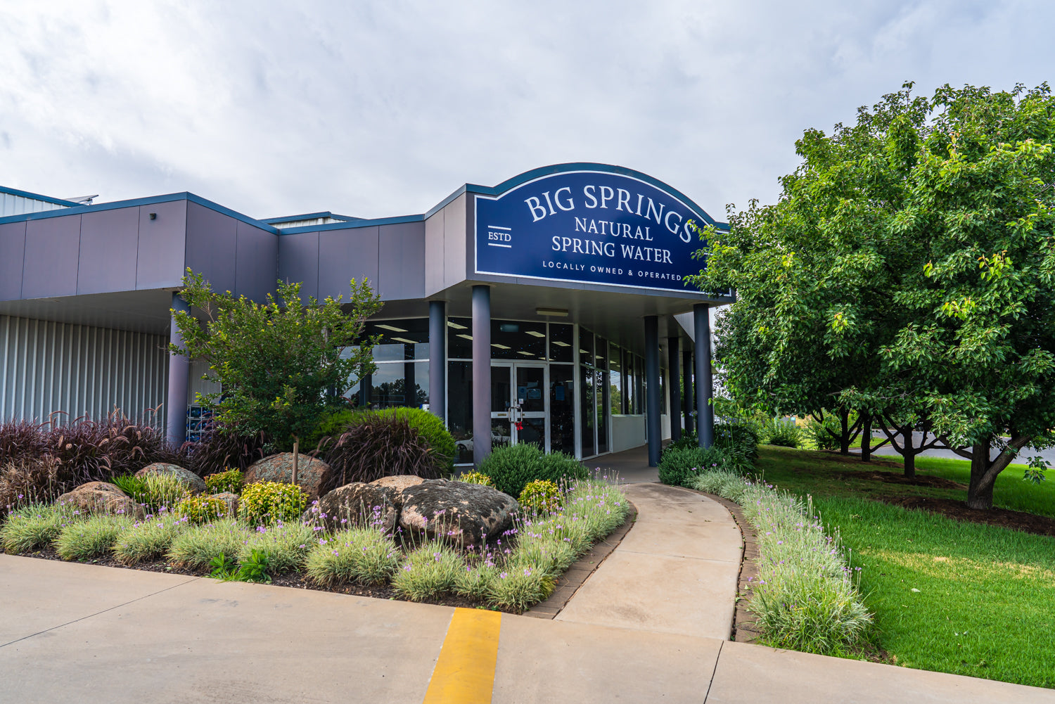 RETURNABLE PET-HOD BOTTLES - Big Springs Water